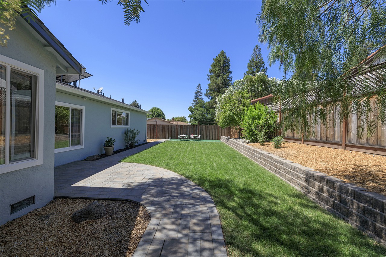 Property Features Property Features